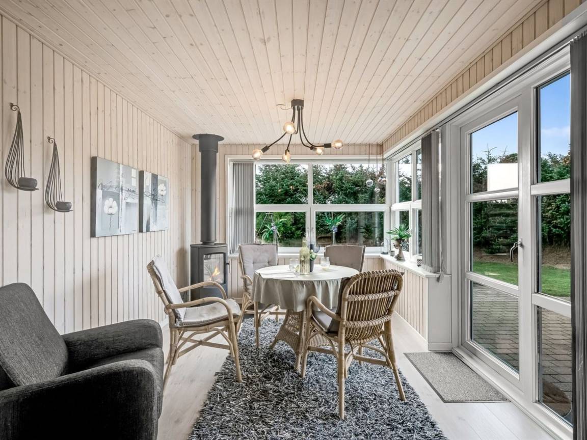 77 M² Ferienhaus ∙ 1 Schlafzimmer ∙ 4 Gäste - Blåvand