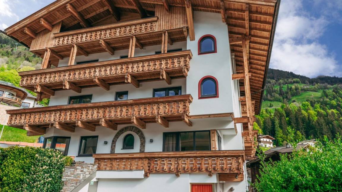 85 M² Appartement ∙ 2 Slaapkamers ∙ 6 Gasten - Mayrhofen