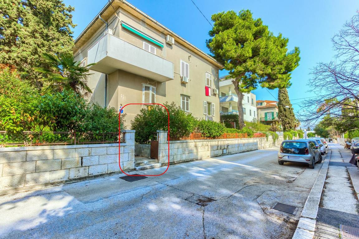 20 M² Studio Flat ∙ 1 Bedroom ∙ 2 Guests - Split