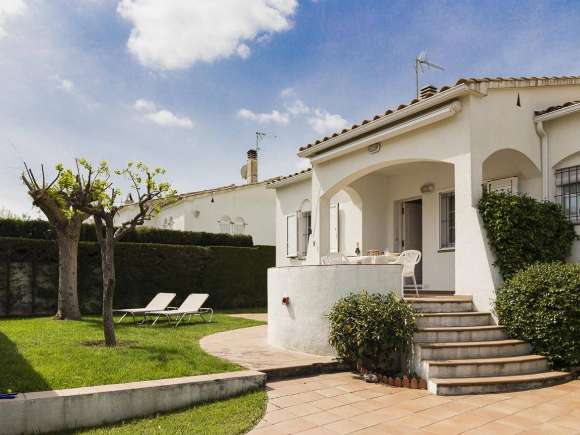 78 M² Huis ∙ 3 Slaapkamers ∙ 5 Gasten - Sant Pere Pescador