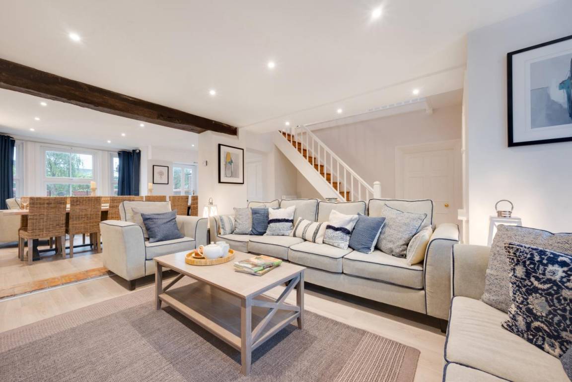 Cottage ∙ 6 Bedrooms ∙ 12 Guests - Mundesley