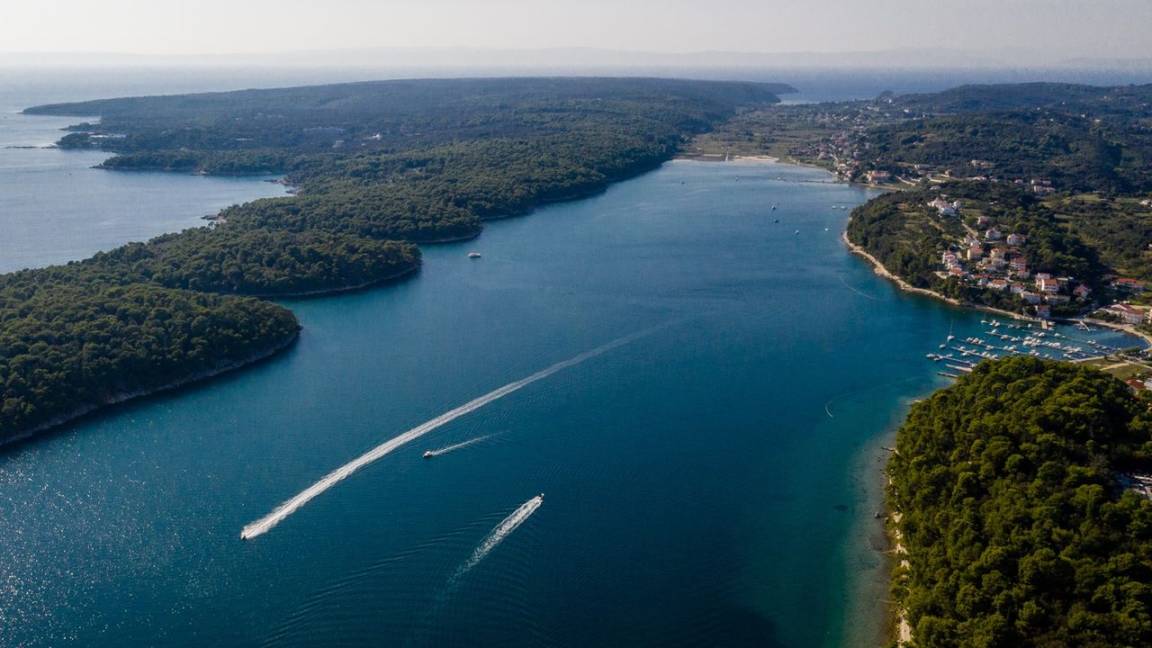 60 M² Apartamento ∙ 1 Habitación ∙ 4 Huéspedes - Rab