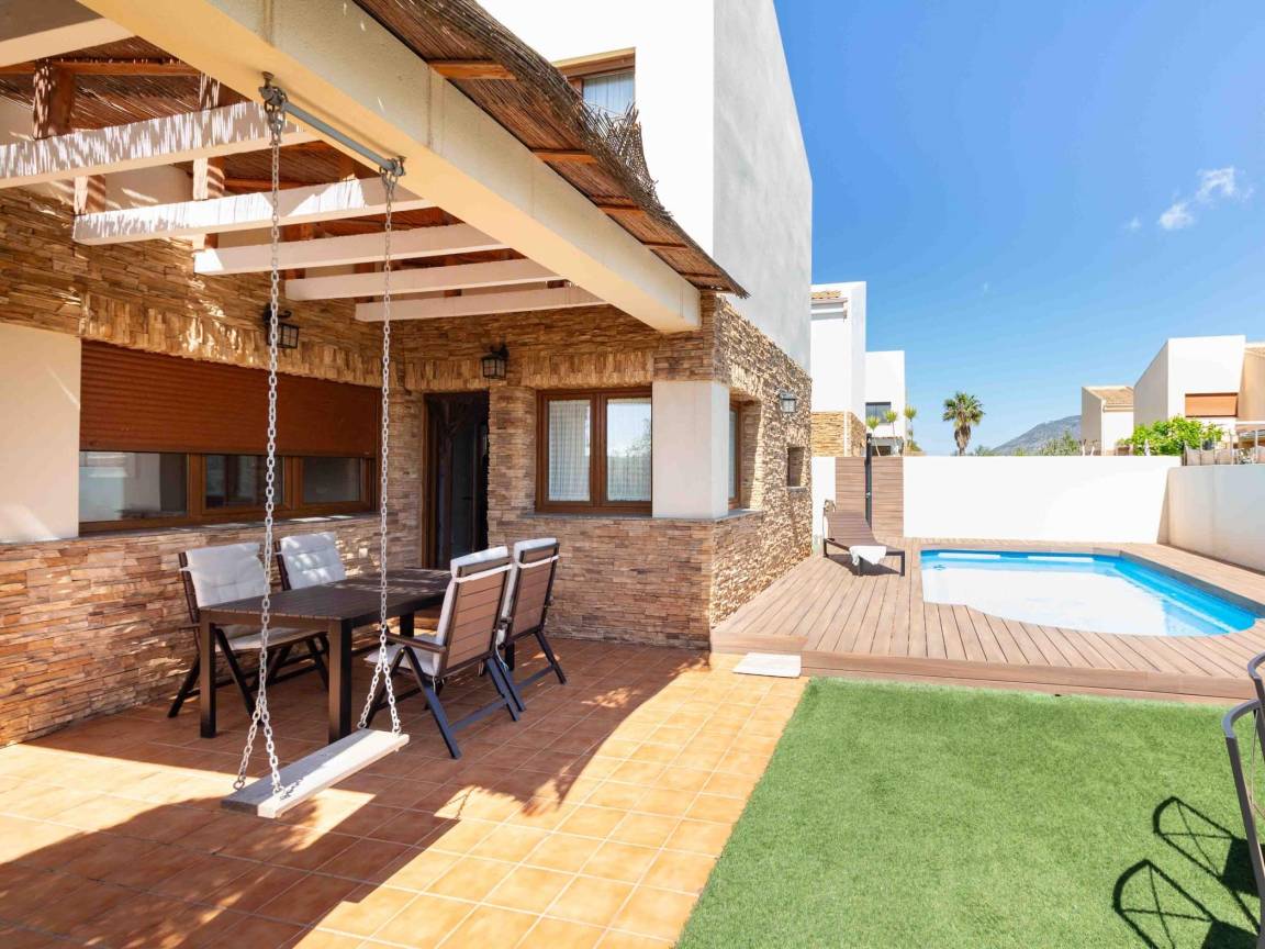 220 M² Casa Rural ∙ 3 Habitaciones ∙ 7 Huéspedes - Dúrcal
