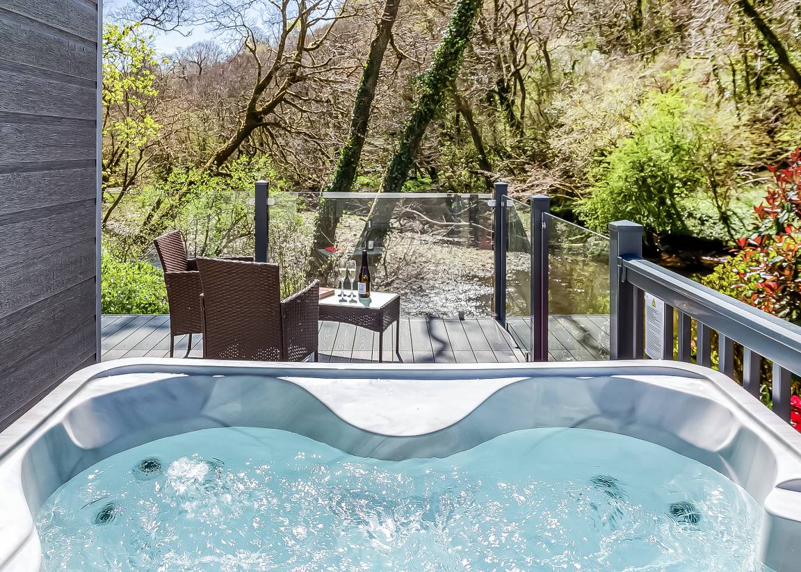 Chalet ∙ 2 Bedrooms ∙ 4 Guests - Cornwall