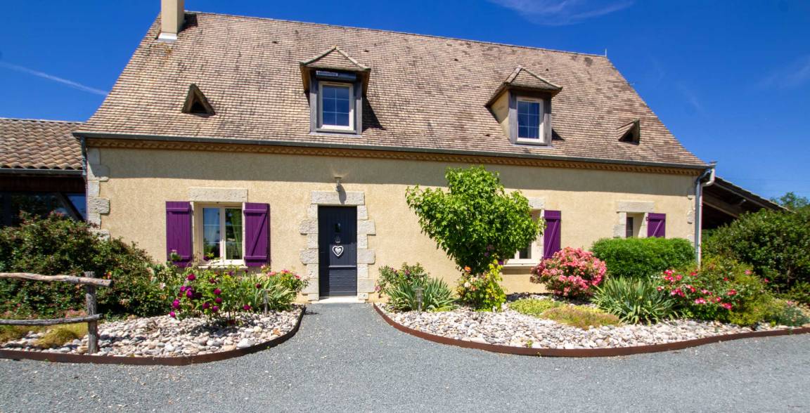220 M² Gîte ∙ 4 Slaapkamers ∙ 8 Gasten - Biron