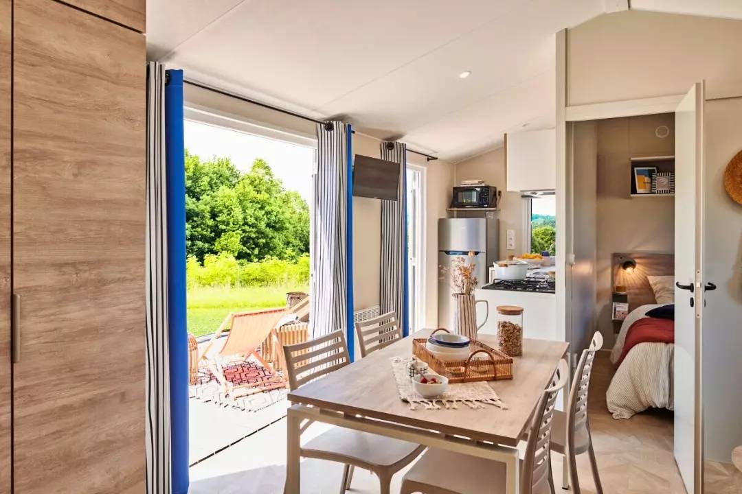 33 M² Caravan ∙ 3 Bedrooms ∙ 6 Guests - Marignane