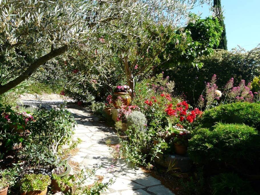 25 M² Gîte ∙ 1 Chambre ∙ 5 Personnes - La Bouilladisse