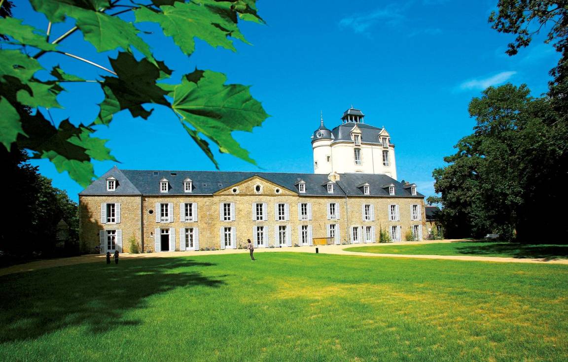 30 M² Hôtel ∙ 1 Chambre ∙ 4 Personnes - Étel