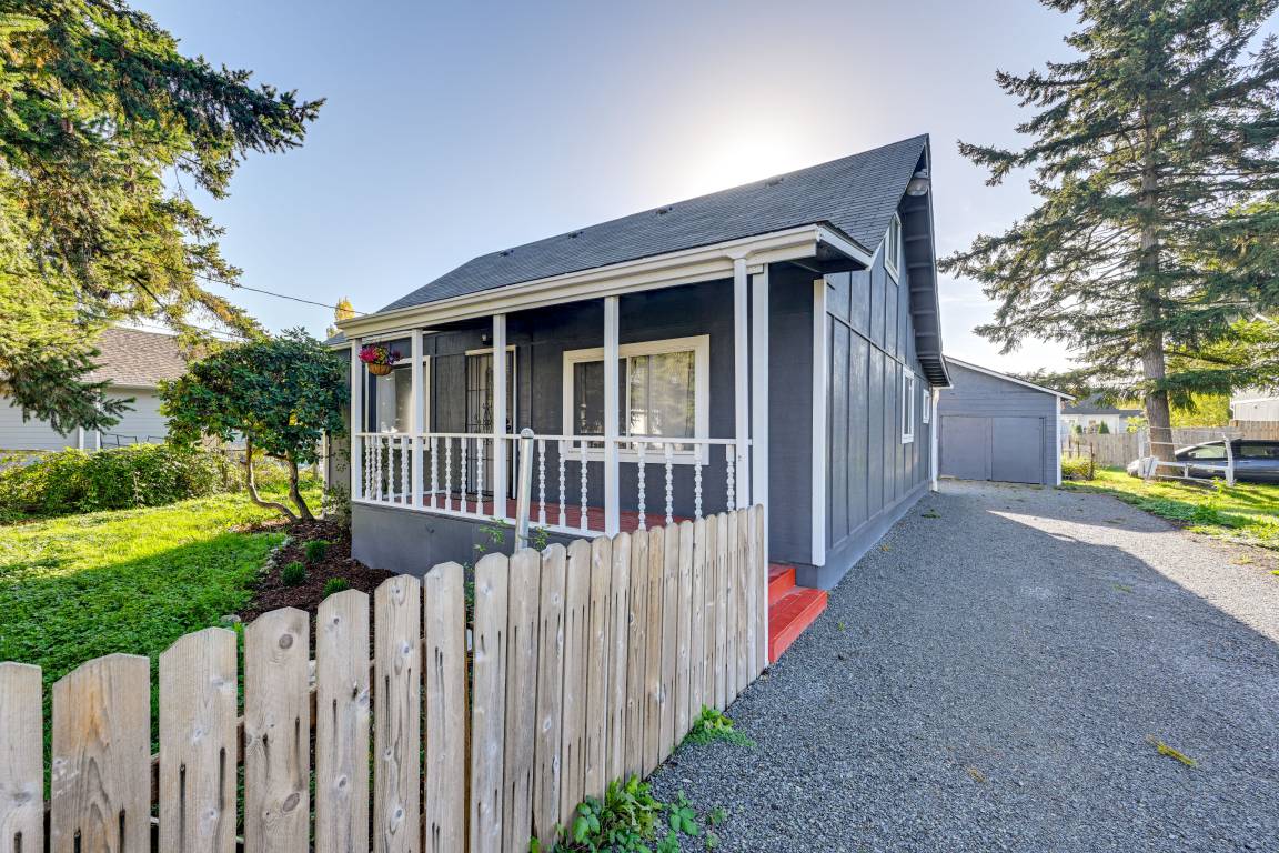 130 M² House ∙ 3 Bedrooms ∙ 6 Guests - Puyallup, WA