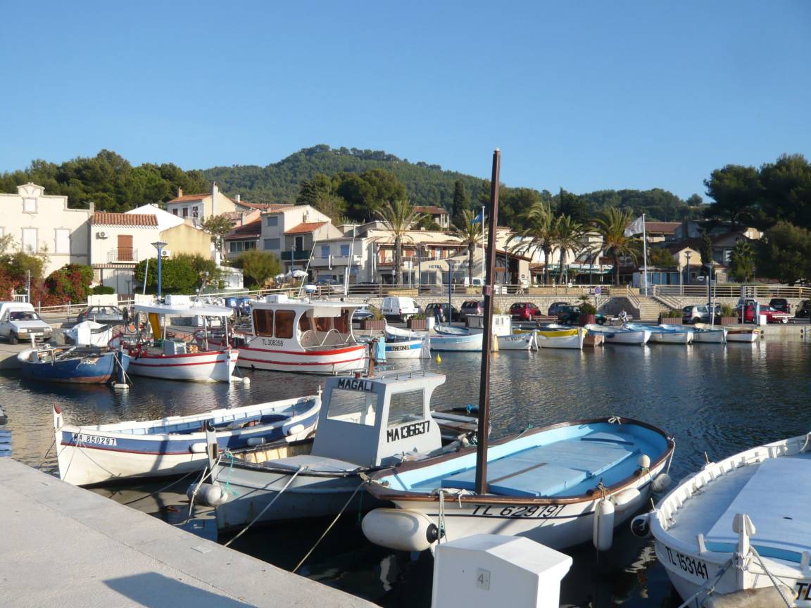 50 M² Appartement ∙ 2 Chambres ∙ 4 Personnes - La Ciotat