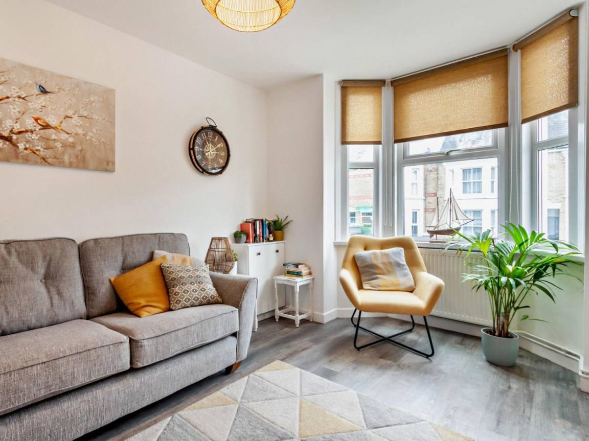 Cottage ∙ 3 Bedrooms ∙ 6 Guests - Fareham