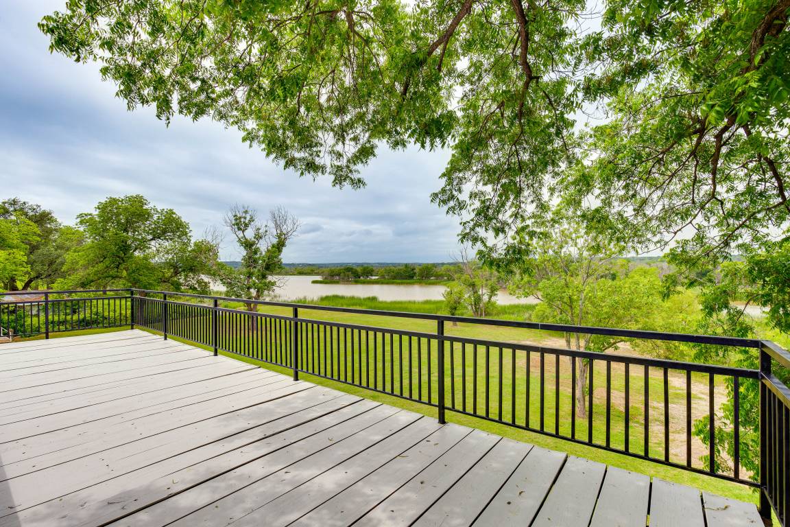 188 M² House ∙ 4 Bedrooms ∙ 12 Guests - Granbury, TX
