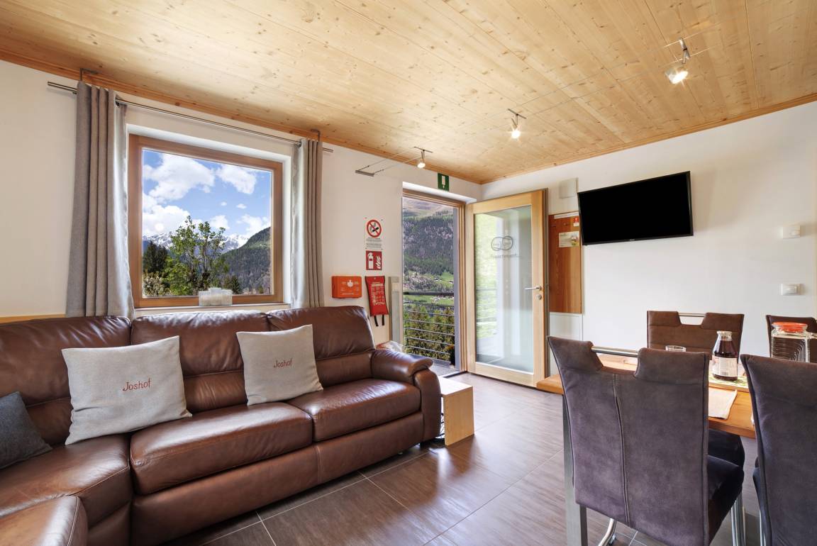 64 M² Ferienwohnung ∙ 2 Schlafzimmer ∙ 7 Gäste - Pfelders