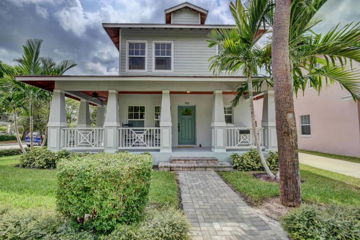 167 M² House ∙ 3 Bedrooms ∙ 6 Guests - West Palm Beach, FL