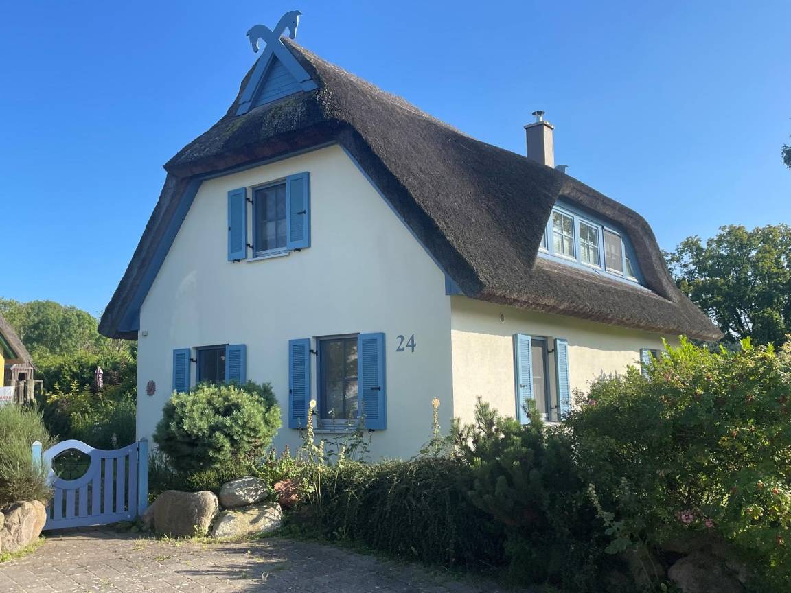 100 M² Ferienhaus ∙ 2 Schlafzimmer ∙ 4 Gäste - Glowe