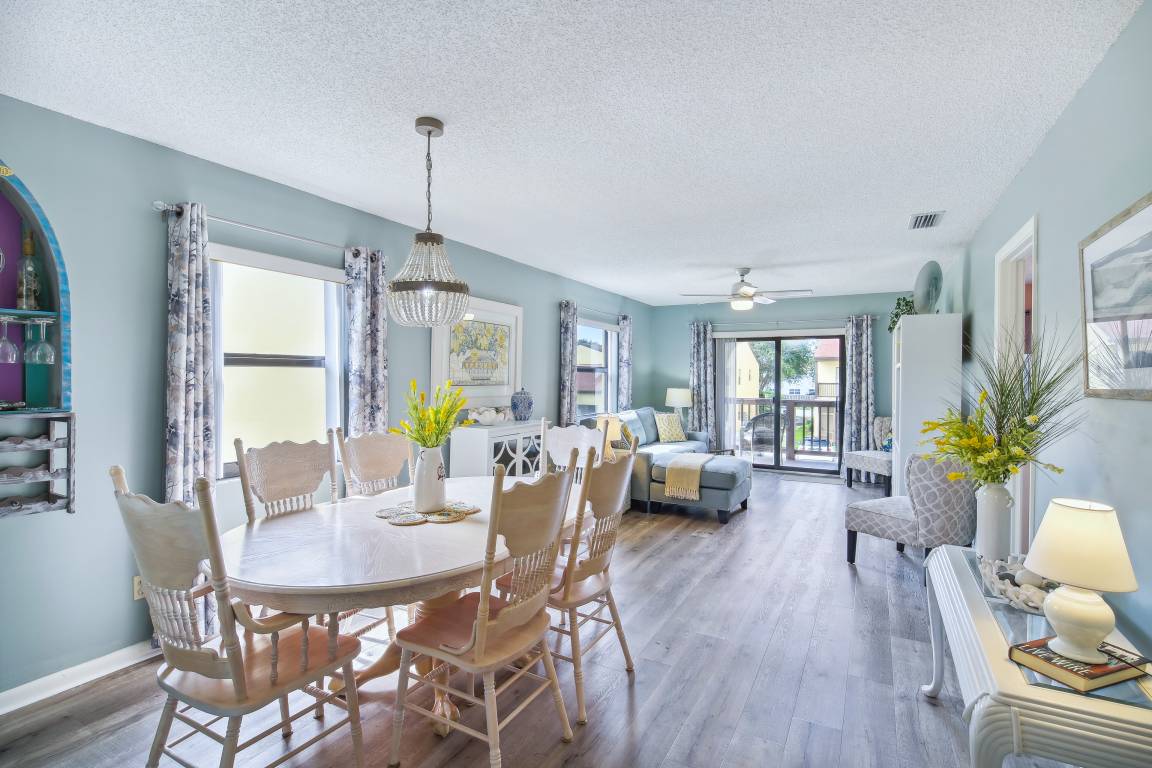 106 M² Apartment ∙ 2 Bedrooms ∙ 6 Guests - Cocoa Beach, FL