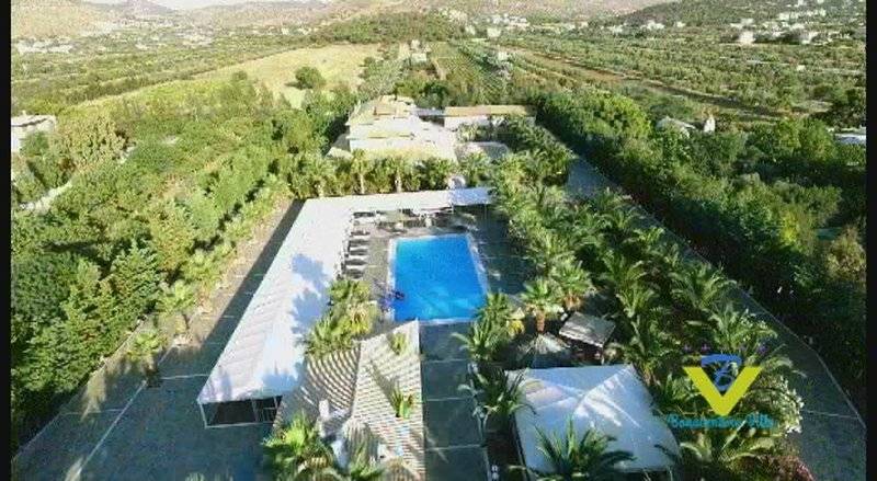 1650 M² Villa ∙ 21 Bedrooms ∙ 40 Guests - Milos