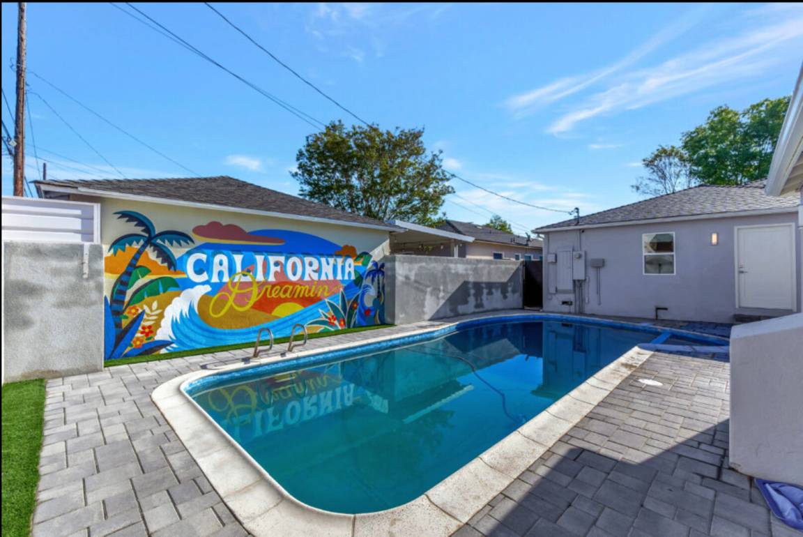 207 M² House ∙ 3 Bedrooms ∙ 6 Guests - Long Beach, CA