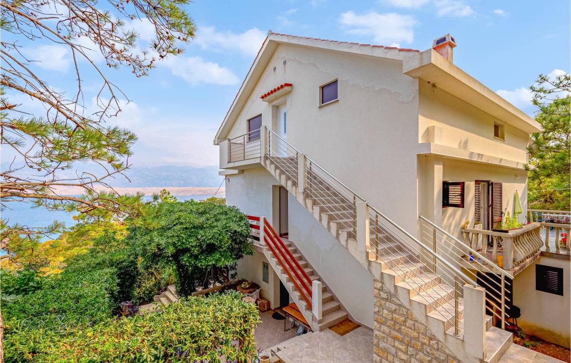 89 M² Apartment ∙ 3 Bedrooms ∙ 6 Guests - Pag