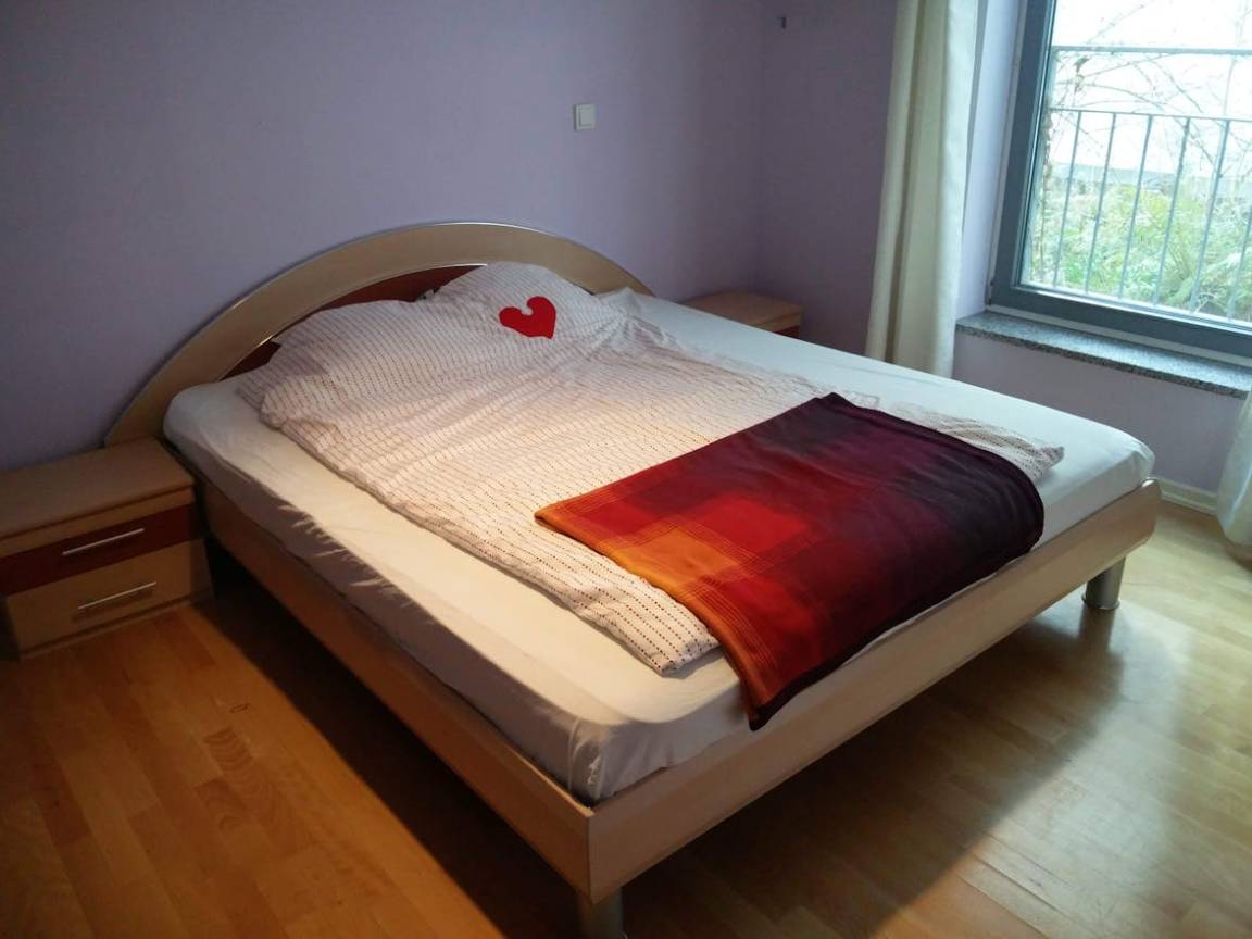 90 M² Private Room ∙ 1 Bedroom ∙ 1 Guest - Hamburg