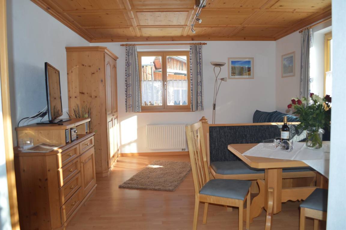 50 M² Ferienwohnung ∙ 1 Schlafzimmer ∙ 2 Gäste - Elbigenalp