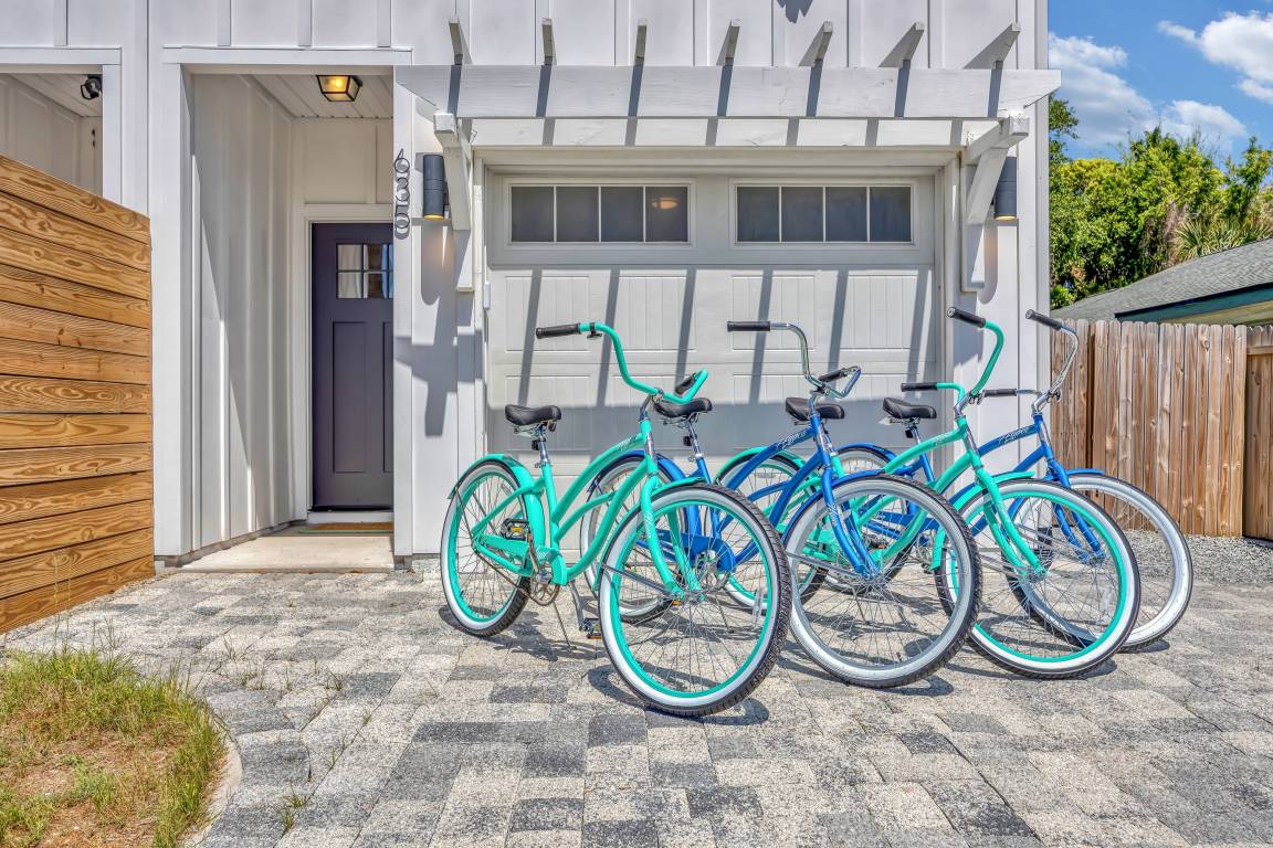 161 M² Apartment ∙ 4 Bedrooms ∙ 10 Guests - Jacksonville Beach, FL