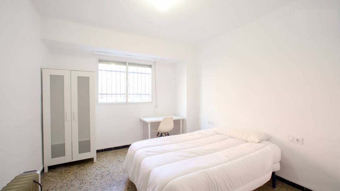 95 M² Privé Kamer ∙ 1 Slaapkamer ∙ 1 Gast - Moncada