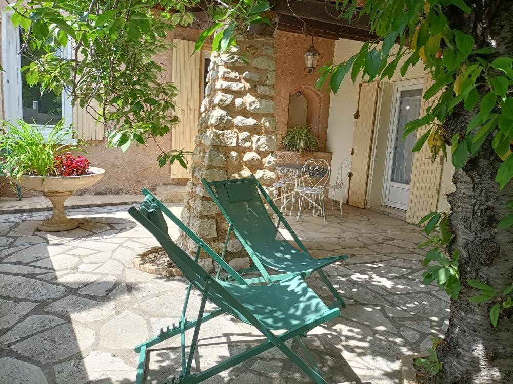 55 M² Gîte ∙ 1 Chambre ∙ 4 Personnes - Alpes-de-Haute-Provence