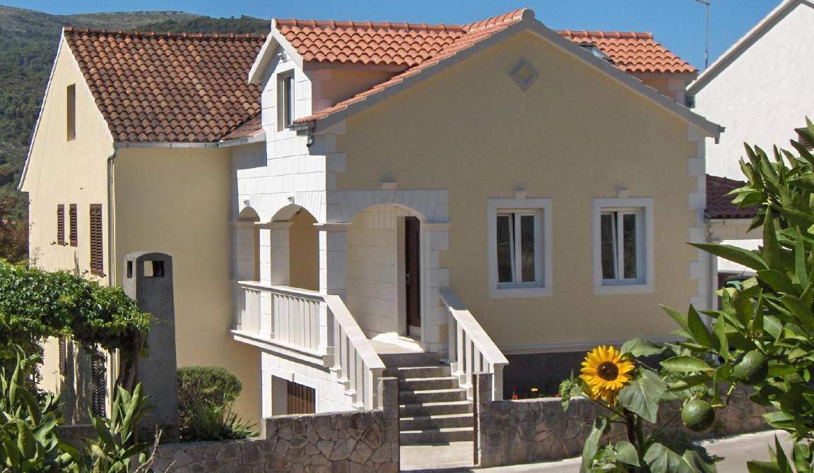 50 M² Apartment ∙ 2 Bedrooms ∙ 4 Guests - Stari Grad
