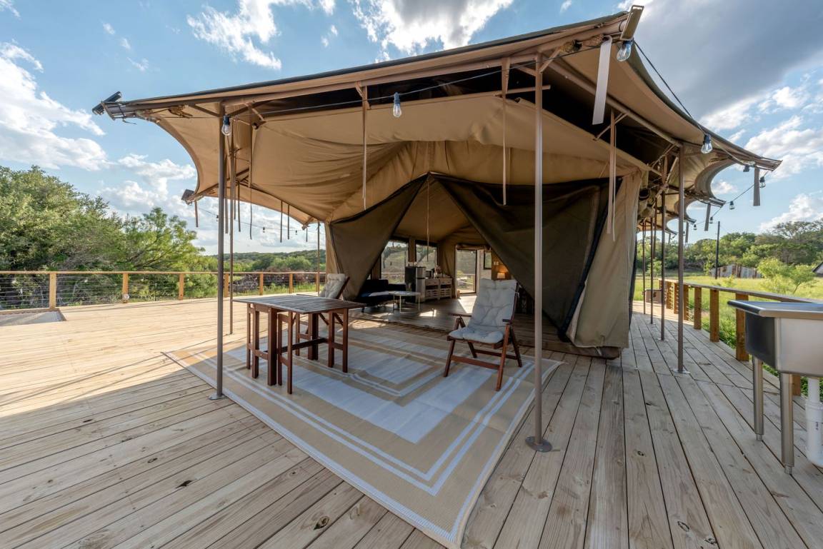 Camping ∙ 1 Bedroom ∙ 4 Guests - Lake Travis, TX