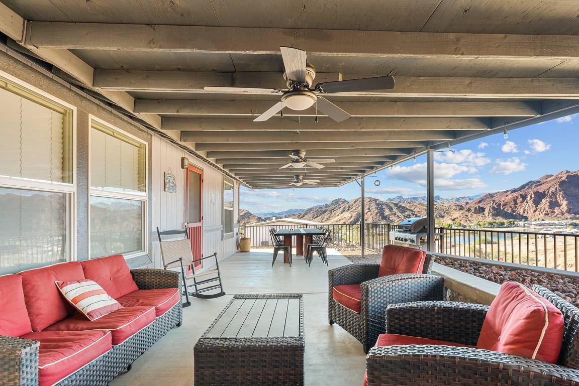 House ∙ 3 Bedrooms ∙ 10 Guests - River Island State Park, Parker