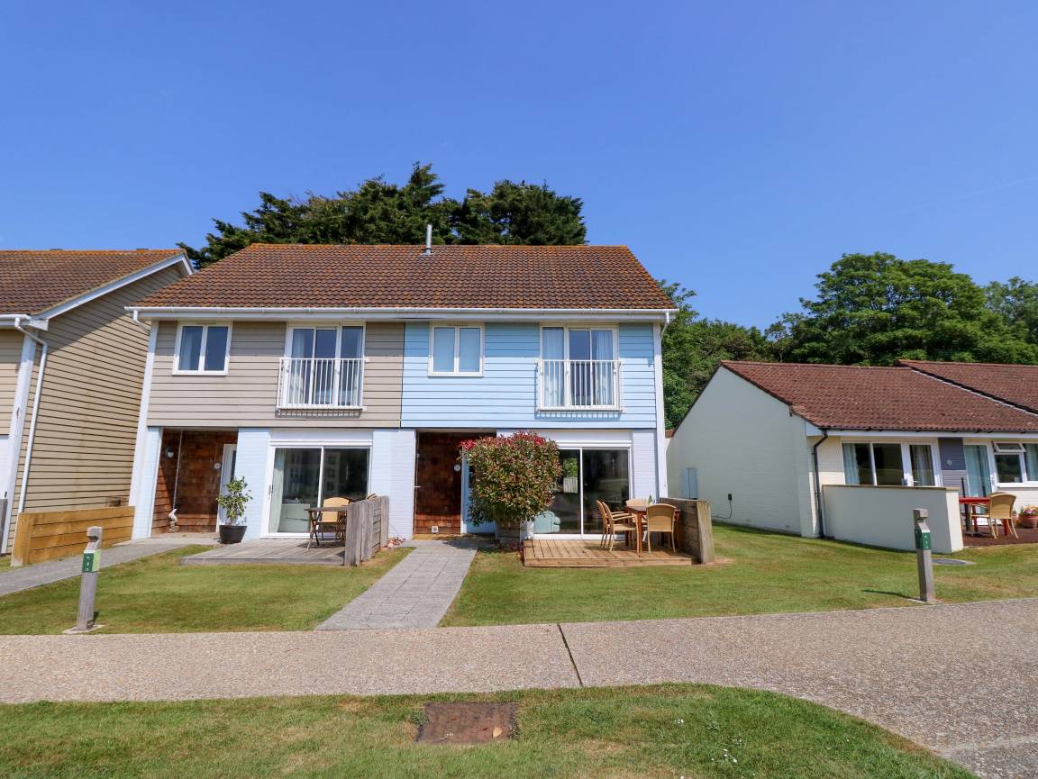Cottage ∙ 3 Bedrooms ∙ 6 Guests - Lymington