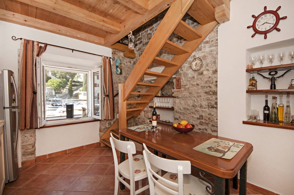 37 M² House ∙ 1 Bedroom ∙ 4 Guests - Maslinica