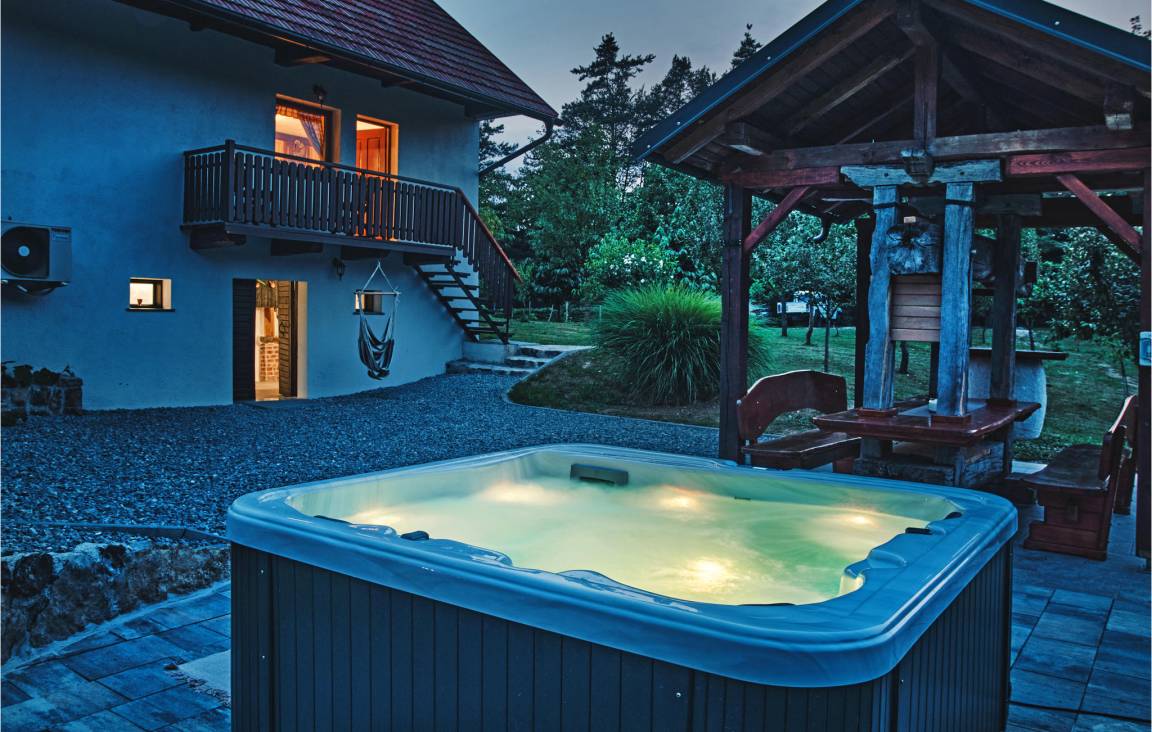 117 M² House ∙ 2 Bedrooms ∙ 5 Guests - Slovenia