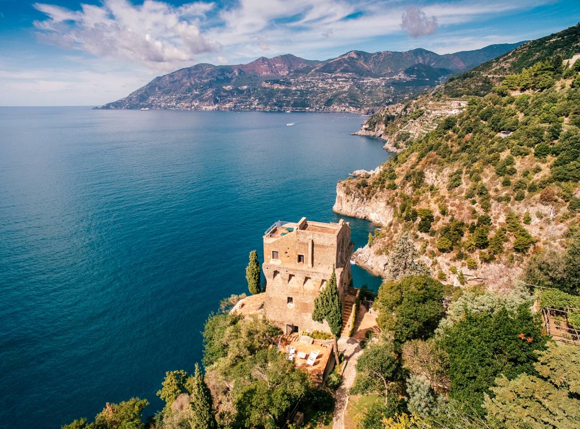 500 M² Villa ∙ 6 Bedrooms ∙ 12 Guests - Maiori