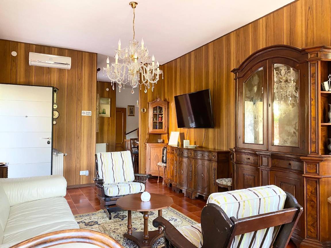160 M² Huis ∙ 3 Slaapkamers ∙ 6 Gasten - Capoterra