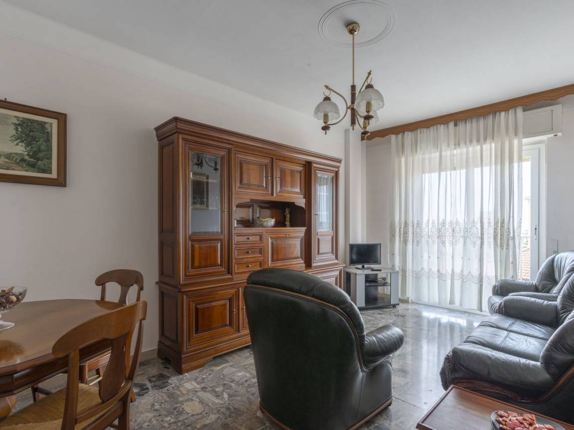 100 M² Appartamento ∙ 2 Camere Da Letto ∙ 5 Ospiti - Ventimiglia