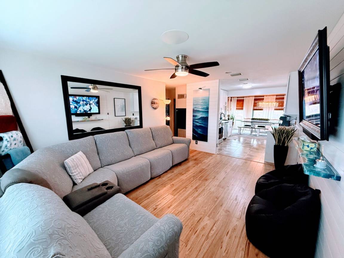 96 M² House ∙ 2 Bedrooms ∙ 8 Guests - Ormond Beach, FL