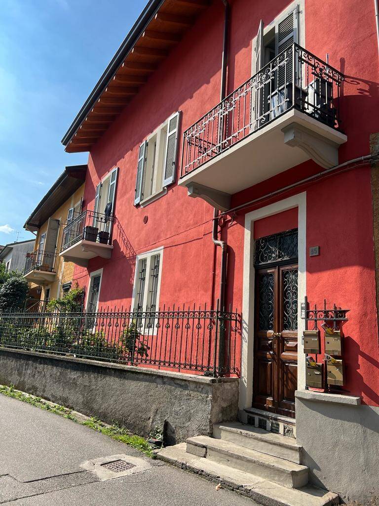 65 M² Ferienwohnung ∙ 1 Schlafzimmer ∙ 4 Gäste - Verbania