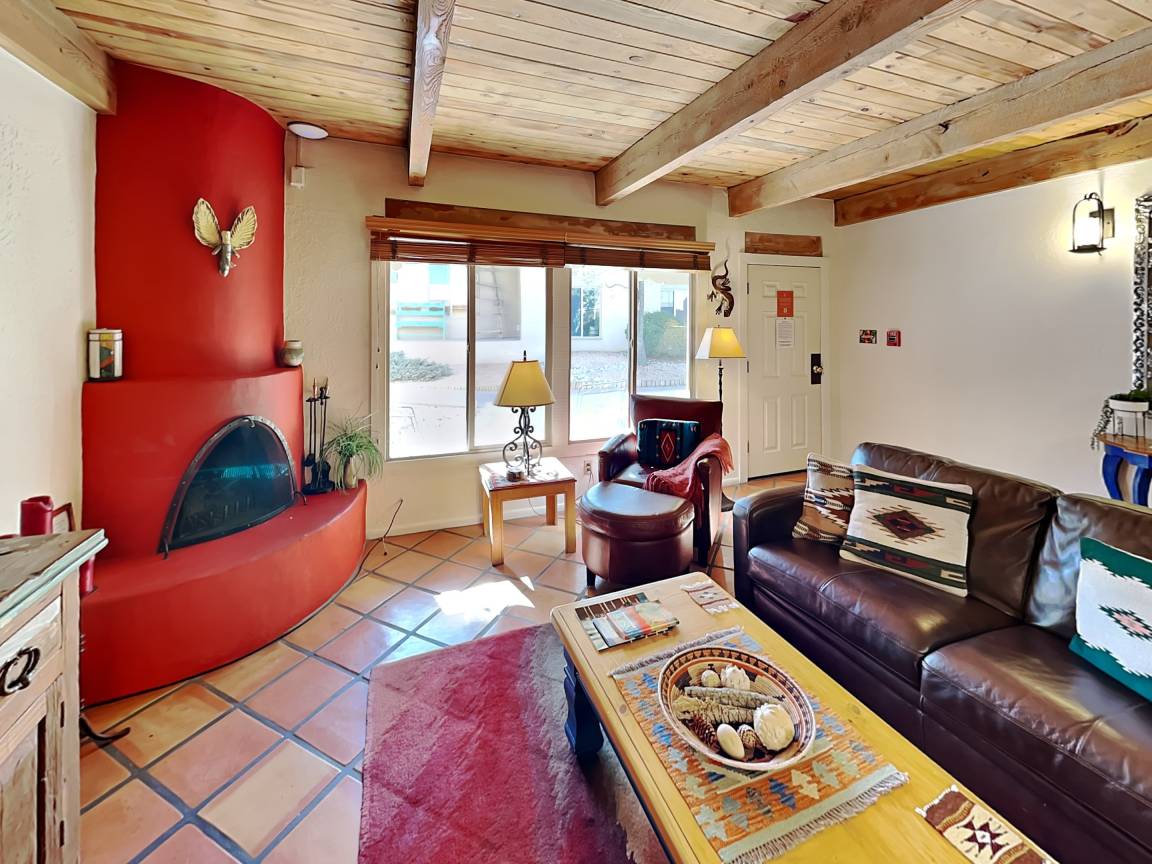127 M² Condo ∙ 2 Bedrooms ∙ 4 Guests - Santa Fe, NM