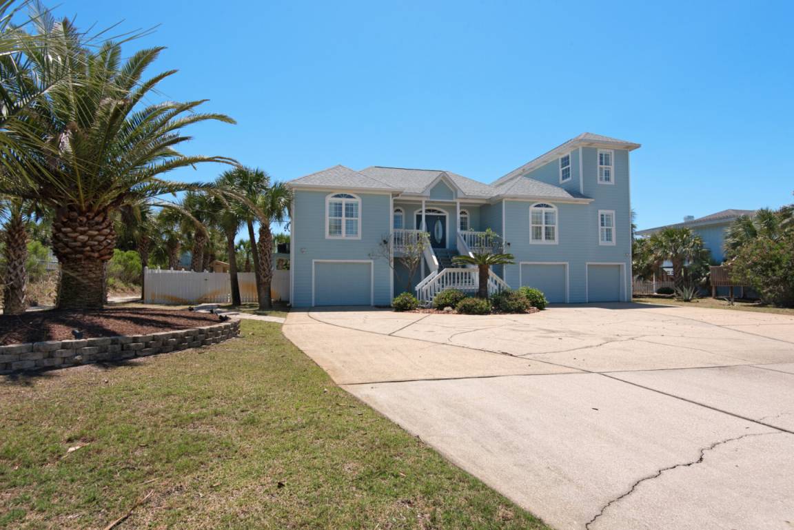 344 M² House ∙ 7 Bedrooms ∙ 33 Guests - Pensacola Beach, FL