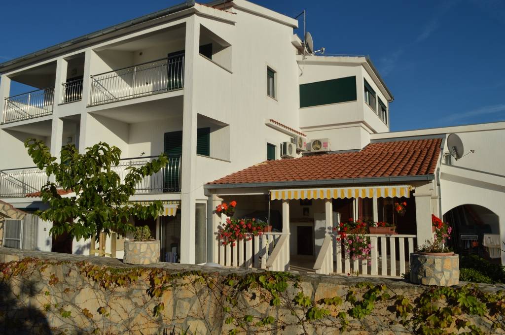 60 M² Apartment ∙ 1 Bedroom ∙ 4 Guests - Sevid