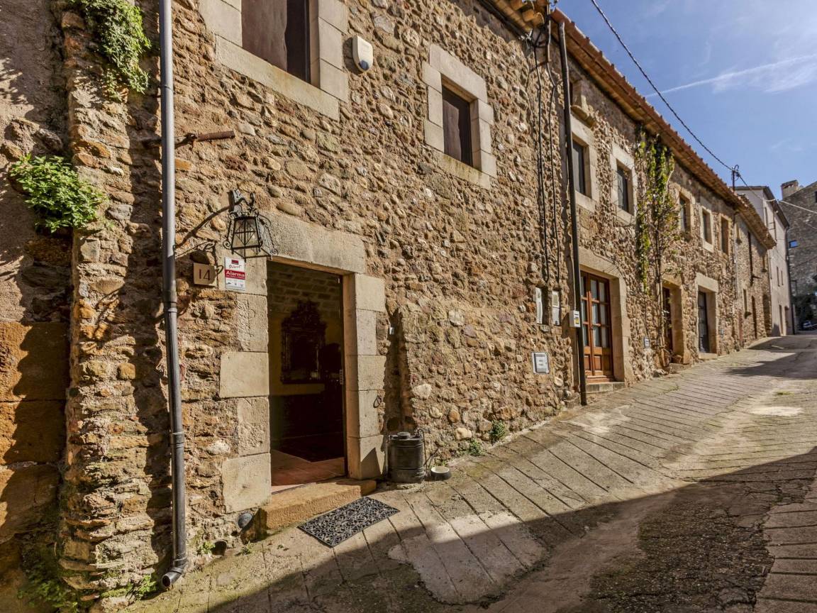 260 M² Casa Rural ∙ 4 Habitaciones ∙ 8 Huéspedes - España