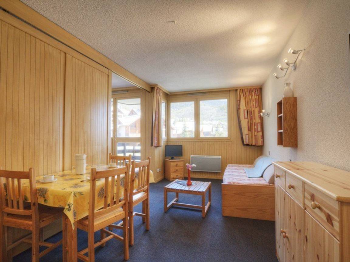 30 M² Studio Flat ∙ 1 Bedroom ∙ 4 Guests - Briançon