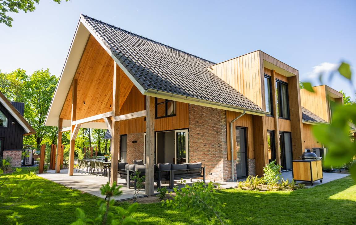 300 M² Ferienhaus ∙ 5 Schlafzimmer ∙ 12 Gäste - Ede