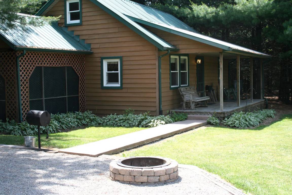 House ∙ 1 Bedroom ∙ 2 Guests - Laurelville, OH