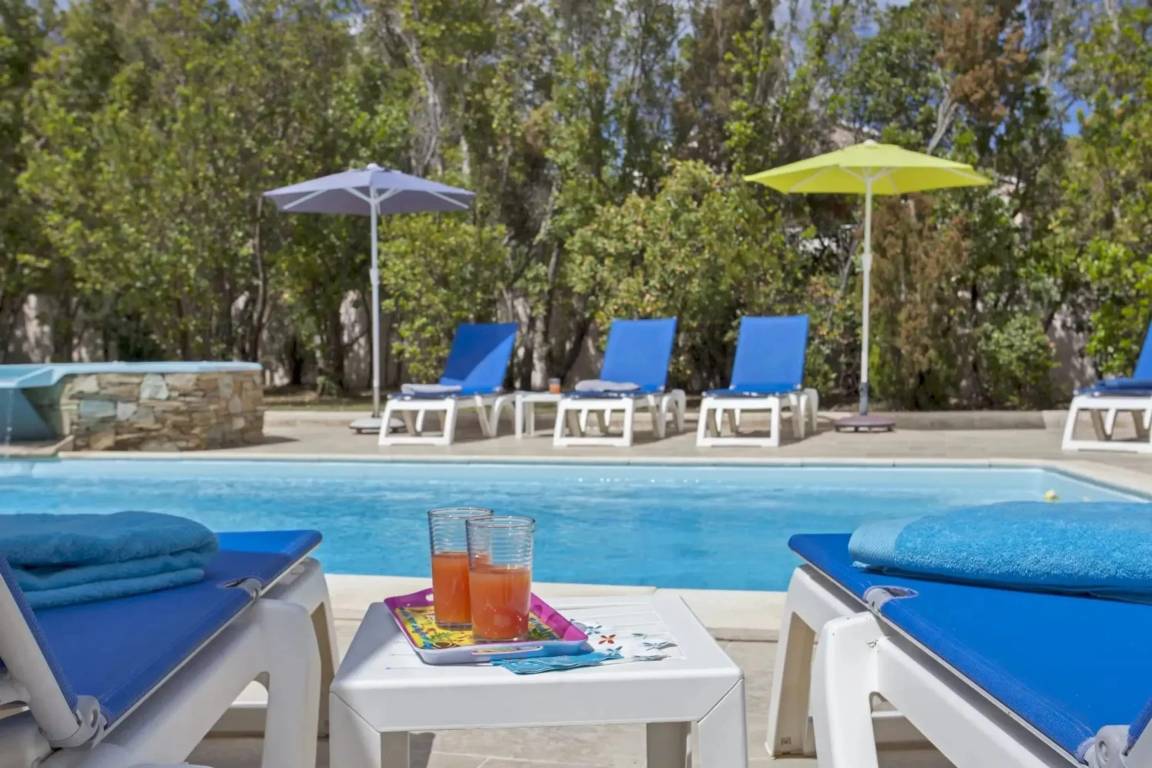 65 M² Appartement ∙ 2 Chambres ∙ 6 Personnes - Brando