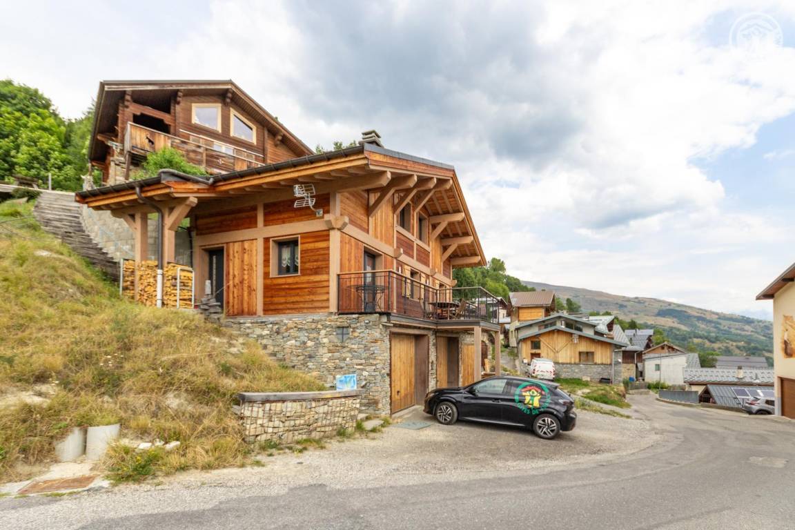 77 M² Gîte ∙ 2 Chambres ∙ 4 Personnes - Belle Plagne