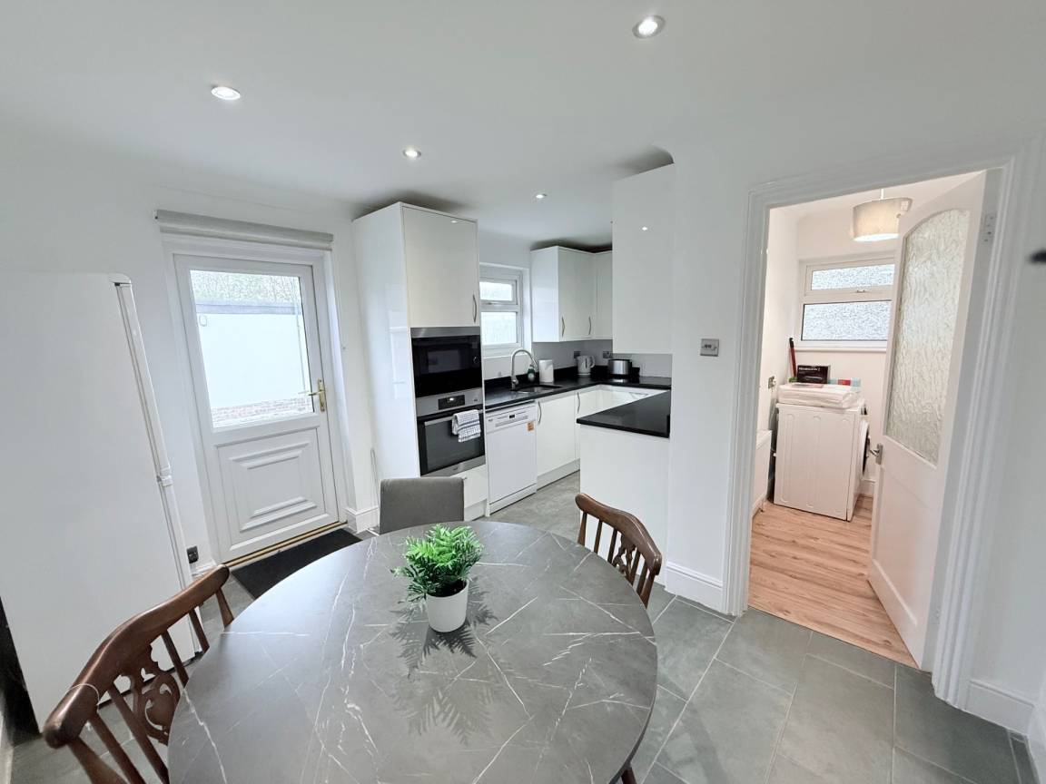 90 M² Casa ∙ 3 Habitaciones ∙ 5 Huéspedes - Brentwood