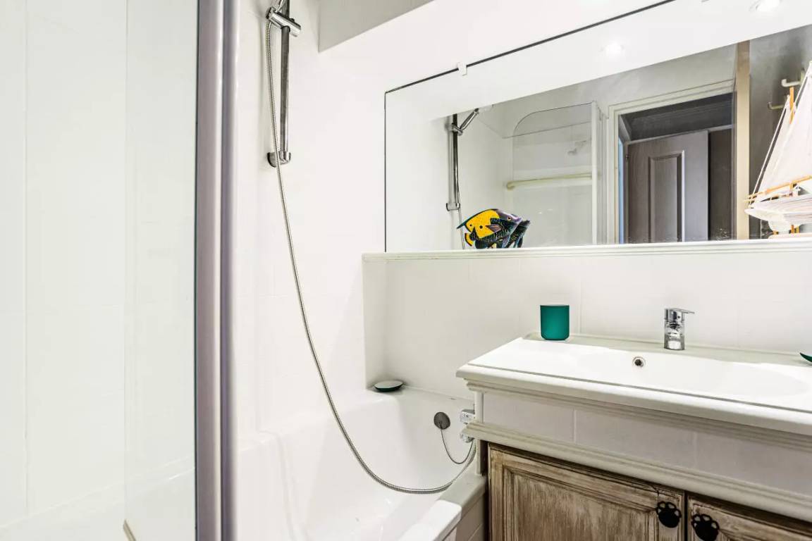 30 M² Appartamento ∙ 1 Camera Da Letto ∙ 4 Ospiti - Grimaud